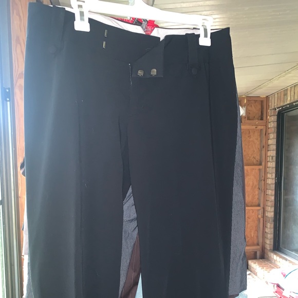 Mossimo Supply Co. | Pants & Jumpsuits | Capris | Poshmark